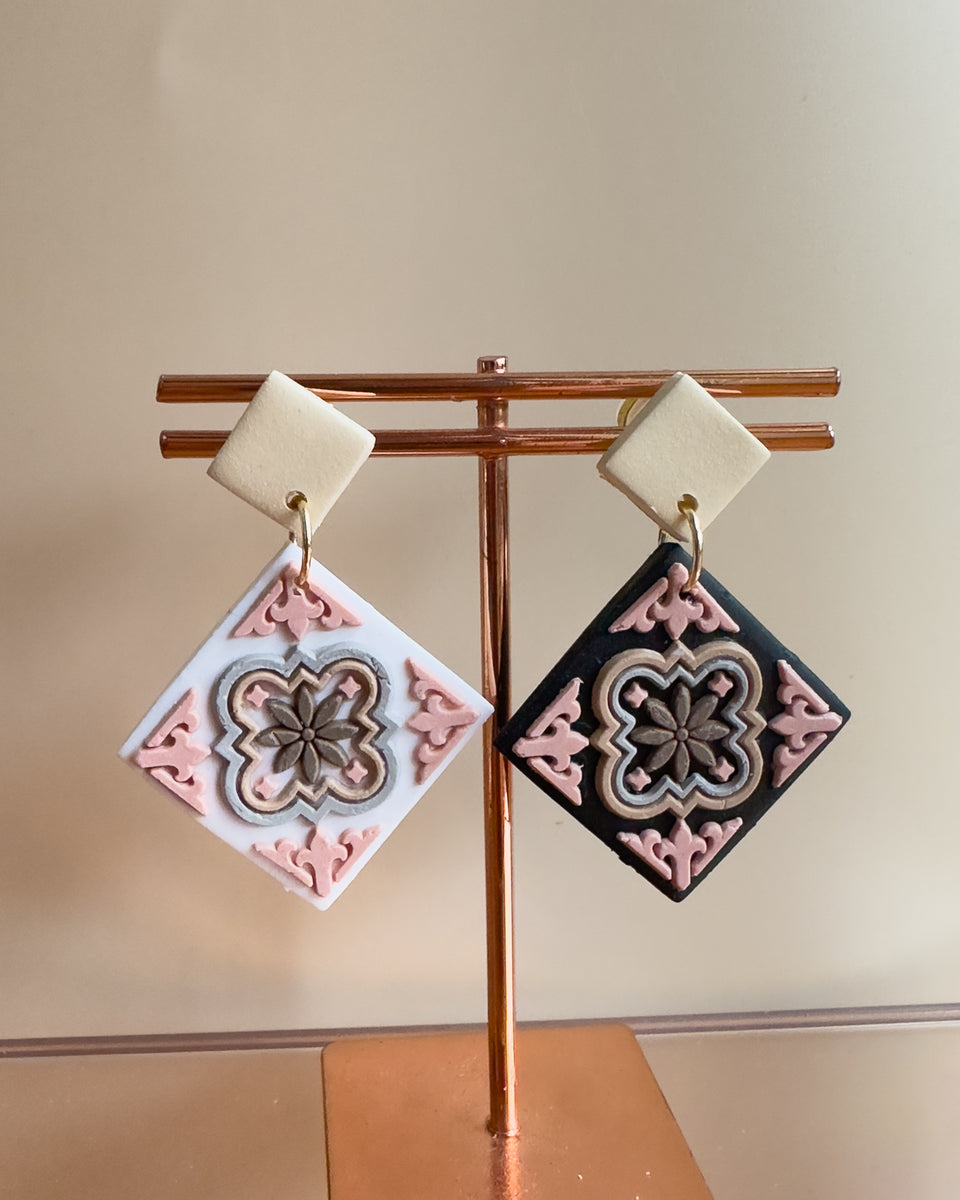 Peranakan Tiles Dangle – Handfully.com